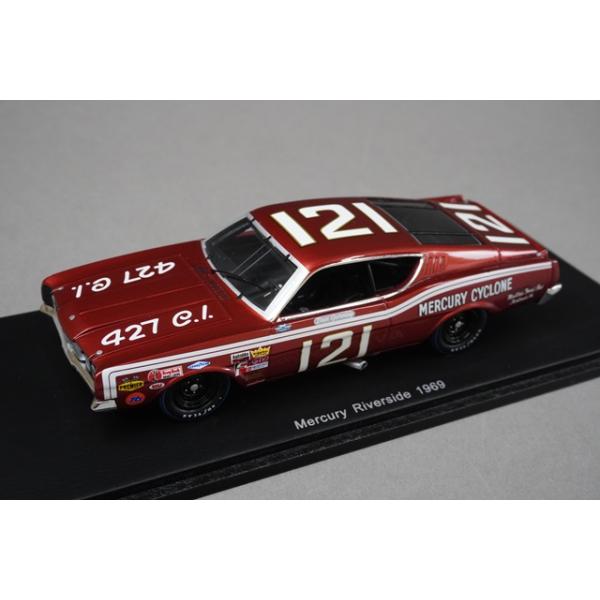 メーカースパーク　車体メーカーフォード品番S3602スケール1/43　商品状態中古品です。スリーブ、クリアケースにスレキズが見受けられます。※注意事項※経年変化による多少の色あせ、デカールの浮き、外箱やクリアケースのキズ・スレなどはご容赦く...