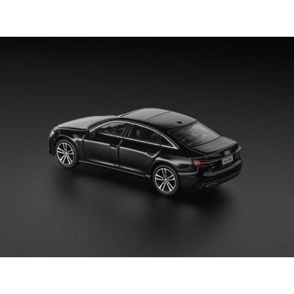 【商品紹介】素材: ダイキャスト　※輸入品の為パッケージ等多少のダメージがある場合がございます。【メーカー】VAV【車体メーカー】アウディ【品番】【スケール】1/64【商品状態】新品です。※注意事項※経年変化による多少の色あせ、デカールの浮...