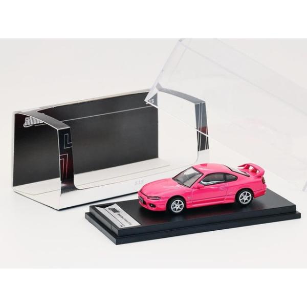 【商品紹介】素材: ダイキャスト　輸入品の為パッケージ等多少のダメージがある場合がございます。【メーカー】Shadow【車体メーカー】【品番】LL-051-242【スケール】1/64【商品状態】新品です。※注意事項※経年変化による多少の色あ...