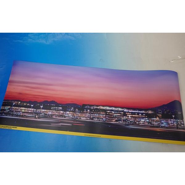 商品情報ジオラマモデル（光沢厚紙/表面コーティングあり）サイズ：約35cm×90cm商品状態・中古品ですが、本体に目立ったダメージ無く状態良い方だと思います（セロテープは撮影上の重しで商品には付属しません）・こちらは本体のみで、外箱等付属し...