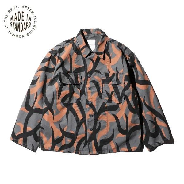 MADE IN STANDARD / FATIGUE UNIFORM SHIRT JACKET40~50年代のUS MILITARY M-47 JACKETをベースにアップデート。特徴的なディテールは残しつつも、90〜2000年代を彷彿とさ...