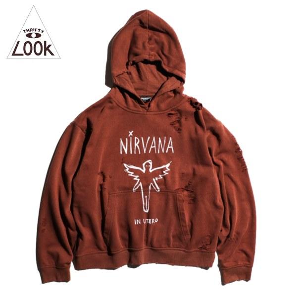 THRIFTY LOOK / WORN-OUT BAND HOODIE "NIRVANA"一枚一枚手作業でダメージを入れ、箇所をこすって破れのリアル感を出しています。さらに特殊な加工を全体に施し、着古したようなフェード感に仕上げました。この...