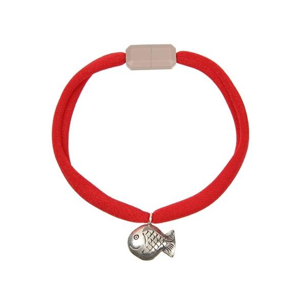 ＜猫ちゃんの居場所をやさしい「音色」でおしらせします＞ シルバー製の鈴を使用した、ちょっと贅沢な猫用首輪です。 手作りで製作しているカレンシルバーの鈴は純度95％以上の銀製です。ちょっと贅沢な鈴はやさしい音色がします。どんな動きにもフィット...