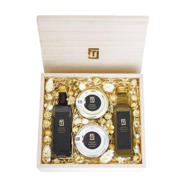 【ギフトセット内容】白トリュフ醤油 55ml白トリュフエキストラバージンオリーブオイル 55ml白トリュフバター 50g白トリュフソルト 50g箱サイズ　W16.5cm x D15cm x H6cm※夏期はクール便で発送いたします。※装飾花...