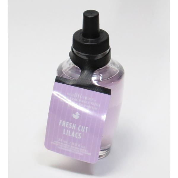 アメリカで大人気のBath&amp;BodyWorksのプラグイン芳香剤Wallflowersの詰め替え用シングルリフィルです。お好みの本体をプラスすれば、盛り上がること間違いなしお気に入りの香りを集めて、気分に合わせて使い分けるのもオスス...