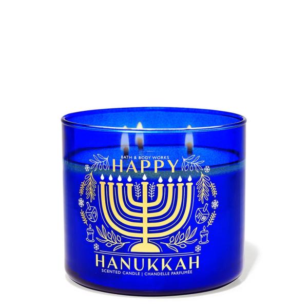 【バスアンドボディワークス/Bath&amp;Body Works】14.5 oz. Filled CandleHappy Hanukkah　（ハッピーハヌカー）内容量：14.5oz / 411gナチュラルエッセンシャルオイルをブレンドした...