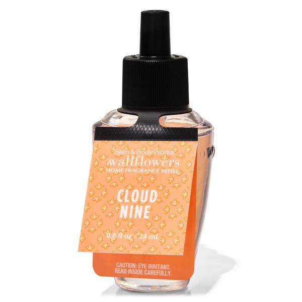 人気沸騰中！Bath&amp;BodyWorksのプラグイン芳香剤"Wallflowers(ウォールフラワーズ)"の詰め替え用リフィルです。かわいいカラーの本体をプラスすれば、お部屋のおしゃれ度UP間違いなし☆★お好みの香りをいくつか集めて...