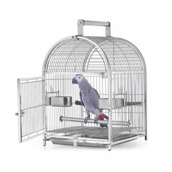 【鳥小屋の素材】鳥小屋絶妙な職人技が施されたステンレススチール製。錆びず、耐食性があり、お手入れが簡単です。底部には引き出し式シャーシがあり、掃除や給餌の際にスムーズに引き出すことができます。【ペットバードケージ仕様】ペットバードケージサイ...