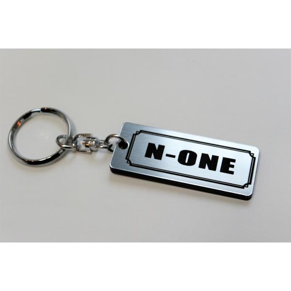 ホンダN-ONE∞前期後期ハイブリッド純正ホイール マフラー シートカバー ホイール エンブレム エアロ 車高調 LED フロアマット カーボン 等のカスタムもいいですが、キーホルダーもカスタムしてみてはいかがでしょうか？オリジナルキーホル...