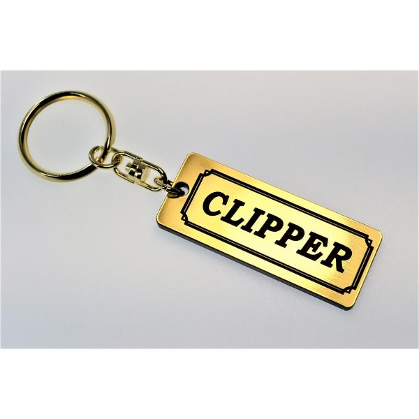 日産クリッパートラックバンリオu71w前期後期エンブレム純正ホイール マフラー シートカバー ホイール エンブレム エアロ 車高調 LED フロアマット カーボン 等のカスタムもいいですが、キーホルダーもカスタムしてみてはいかがでしょうか？...