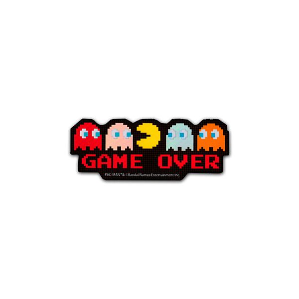 世界中で愛されるゲームキャラクター『パックマン』のダイカットステッカーシリーズです。お好みの場所にペタペタ貼ったり、スマホケースに挟んでみたり。自分らしく自由に楽しみましょう！ こちらのステッカーは角度によって虹色に反射するホログラムタイプ...
