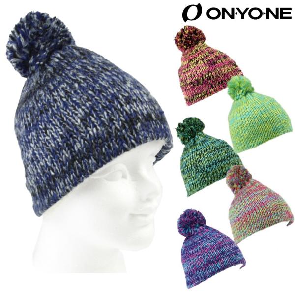 スノーブランドONYONE(オンヨネ)のジュニア用ニット帽。裏地はボアであたたかです。■品番/REA-77203■メーカー希望小売価格/￥2680(税別)■カラー・005グレー・009ブラック・271イエロー・615ターコイズ・697ネイビ...