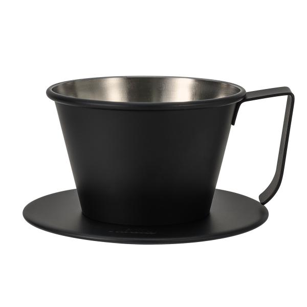 取っ手がスタイリッシュな幅広タイプになって新発売。Made in THUBAMEのカリタブラックシリーズです。ドリッパーの鍔の部分に「燕」の認証マーク入り。18-8ステンレス鋼にマッドブラック塗装を施したモデルは蔦屋家電の限定販売です。本品...