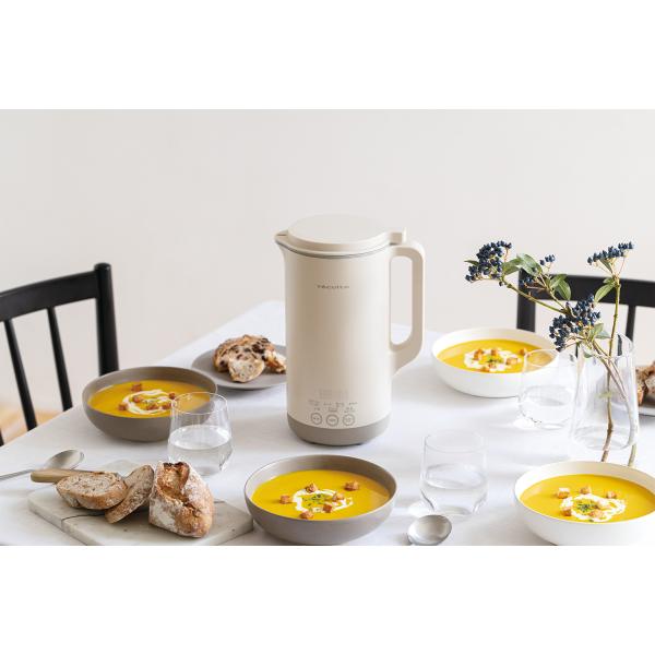 【発売日：2026年03月10日】「ポタージュ/ペースト」「スープ」「たべるスープ」「豆乳」「おかゆ」「ジュース/CLEAN」「保温/あたため」と、7つのモードに合わせて撹拌と加熱がプログラミングされた自動調理ポットラージ。「濾さずに飲める...