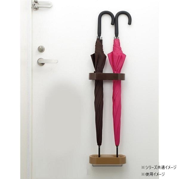 ドア内側のメールボックスの邪魔にならずコンパクトに収まります。