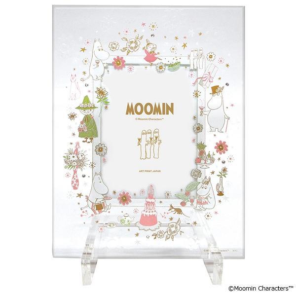 ラメのきらめき感とアクリルの透け感が美しい、ムーミンのフォトフレームです。