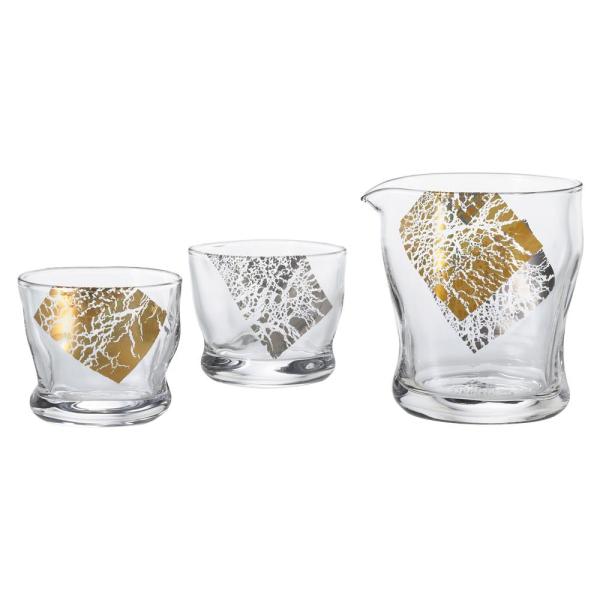 穏やかに流れる水の様子をかたちにした美しいグラスです。