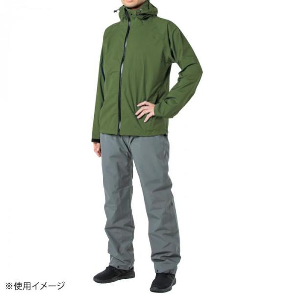 2Wayストレッチ素材の採用により着心地の良さを追求。「雨だから着る」そんな従来の概念を覆すべく生まれた次世代レインウェアです。
