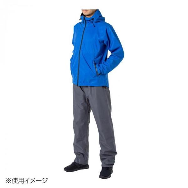 4Wayストレッチ素材の採用により着心地の良さを追求。「雨だから着る」そんな従来の概念を覆すべく生まれた次世代レインウェアです。