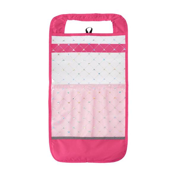 ランドセルのカラーを見せつつ、傷や汚れから守ります。手荷物を減らすことで転倒防止にも効果的です。