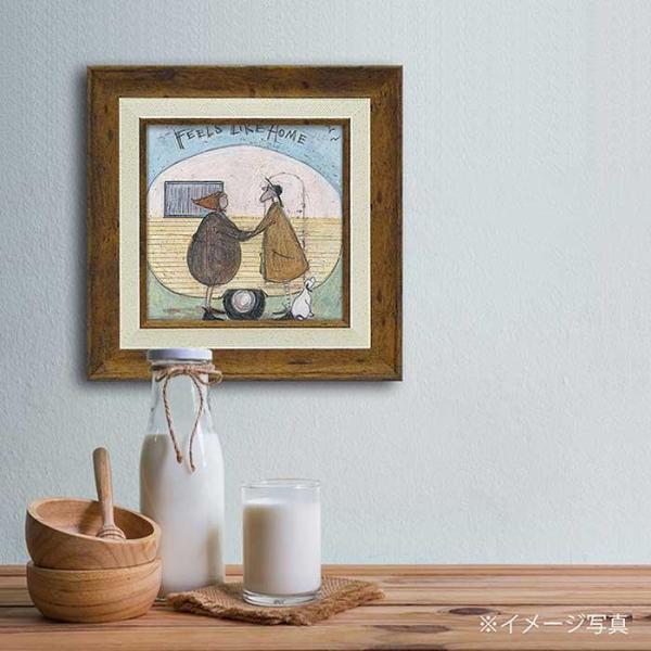 絵と額がセットになっています。じっと見ているとだんだんとサムトフトの不思議な世界へ・・・癒され幸せな気分になります。贈り物にも喜ばれています。