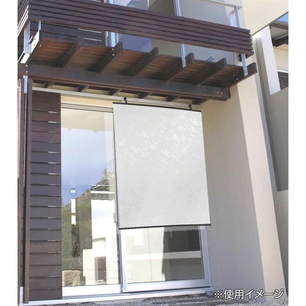 気になる視線や日差しをカットします。通気性も良く、目隠しに最適です。丈詰めが可能です。吊り下げ用フック付き。