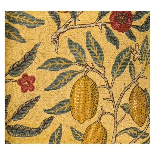 オレンジ、ザクロ、レモンのフルーツが描かれ、目にも楽しい柄です。ボタニカルテイストとも相性が良く、従来のクラシックな家具だけでなくナチュラル系の家具をお持ちの方にもおすすめです。