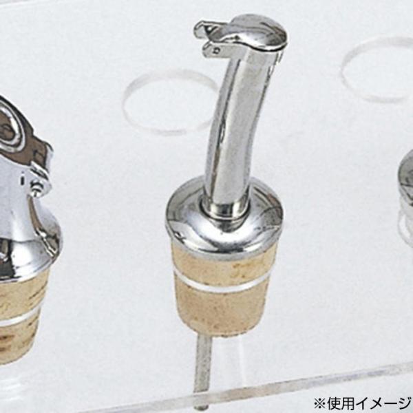 シンプルで機能的なポアラー。