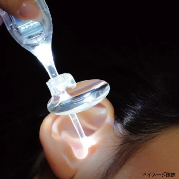 耳かきの先端が光って耳の中を明るく照らし、さらに約3倍の拡大レンズで見やすく、耳そうじしやすくなりました。先端にお肌に優しい、柔らかシリコンキャップが付いています。