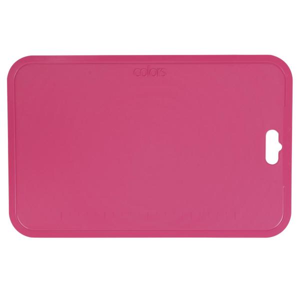 切った食材をそのまま鍋に入れられるやわらかいまな板!フックにかけて収納出来ます。メモリ付きで便利♪