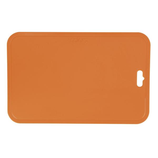 切った食材をそのまま鍋に入れられるやわらかいまな板!フックにかけて収納出来ます。メモリ付きで便利♪