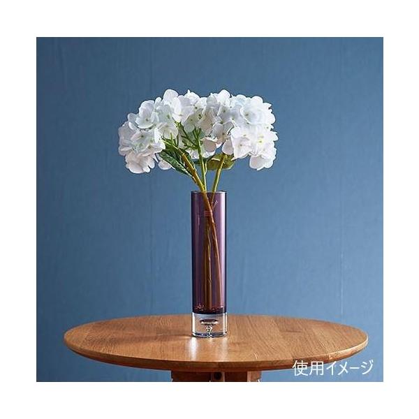 ポリカーボネートはプラスチックの中で最高の耐衝撃性を持っている素材です。