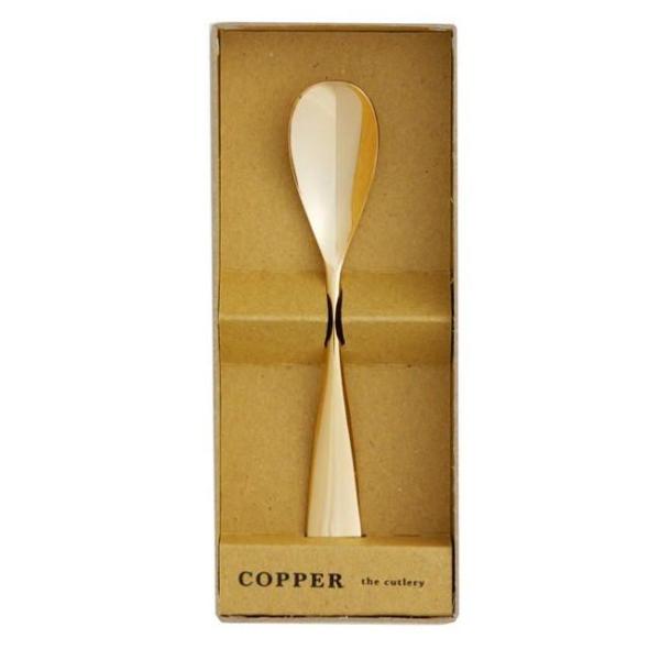 熱伝導が高い銅を使用することにより、手の暖かさがスプーンに伝わり、アイスを溶かしながらすくうことができます。結婚のお祝いや引き出物にお使いいただけます。大切な人へのギフトにオススメです。