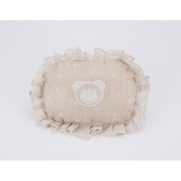 裏側には2本の腕を通すゴムがあり、赤ちゃんの頭を優しくしっかりとキャッチしてくれます。汗をかいて、赤ちゃんの頭やお母さんの腕がベタベタせず、快適に抱っこができます。