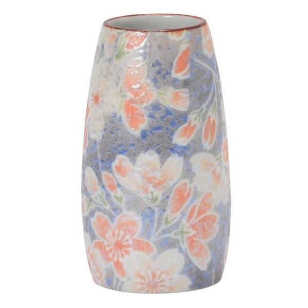 お仏壇のないリビングにもちょうどよいサイズの花立です。シンプルな仏具にも合わせやすい形状、風合いです。