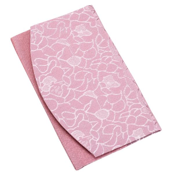 慶弔両用で、香典の入った封筒を挟むだけの初心者にも使いやすい形状です。オシャレでモダンなデザインとジャガード生地が高級感をもたらします。