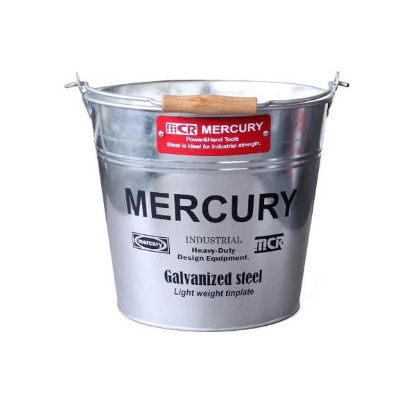 ブリキ本来の色、ガルバを活かしたデザインです。無骨でかっこいいテイストがお好きな方にオススメです。プランターカバーや、アウトドア・レジャーでのドリンククーラーとして。カー用品を入れる収納など、用途を限定せずお好きなようにアレンジしてお使いく...