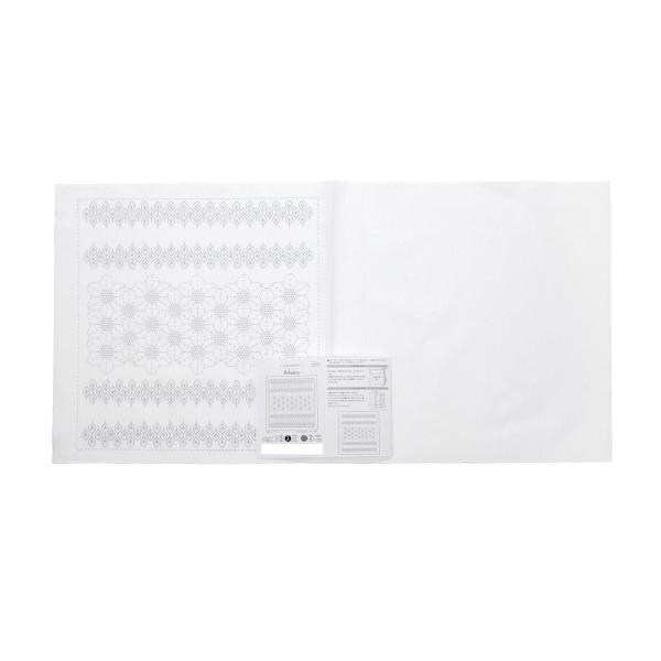 トレンドの多色使いや寄せ模様が人気の「La bouqueti?re」シリーズ第4弾の刺し子花ふきんキットと同じ柄の花ふきん布パックです。キットの色布とは別に、何色の糸にも合う白もご用意しました。