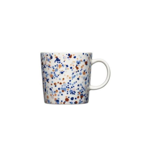 helleはフィンランド語で夏の快晴の日の暑さを意味します。その名の通りホワイトに鮮やかに映えるカラフルなドットが、暑い夏の日を彷彿とさせます。