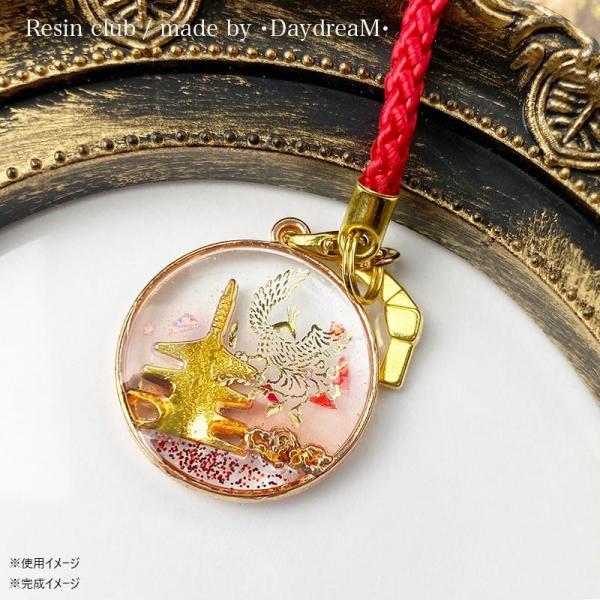 天の四方の方角を司る霊獣である四神(東の青龍・南の朱雀・西の白虎・北の玄武)のシールが白に加え金色が登場しました。