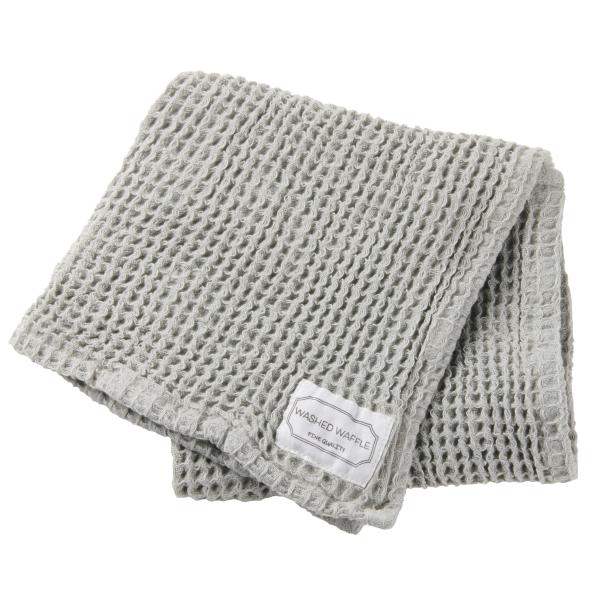 洗いをかけた柔らかなワッフル生地は、吸水性もよく使い心地抜群です。大皿やボウルもサッと拭ける大判サイズです。