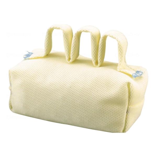 手指の通気をやさしく確保。特殊ビーズがムレやニオイを防ぎます。