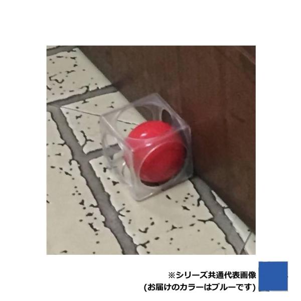 そっと置くだけでドアが止まります。