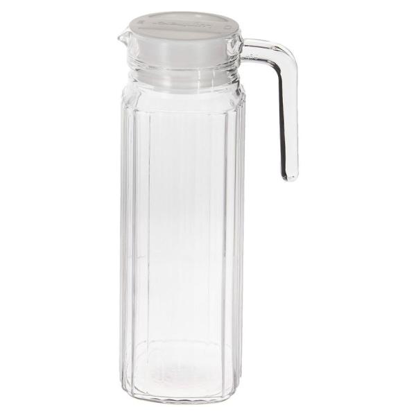 冷蔵庫のコーナーにスッポリ収まり、握りやすい取っ手と扱いやすいキャップは頻繁なご使用にも実にスムーズ。一切無駄がありません。