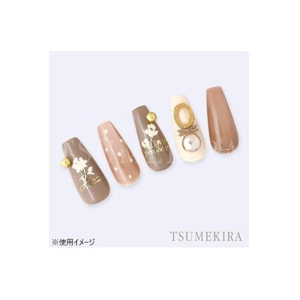 フランス語で庭を表すジャルダン。ただ貼るだけでも可愛いですし、手書きの葉っぱを書き足して華やかにしても素敵です。自分だけの特別なお庭を指先に彩ってみてください。