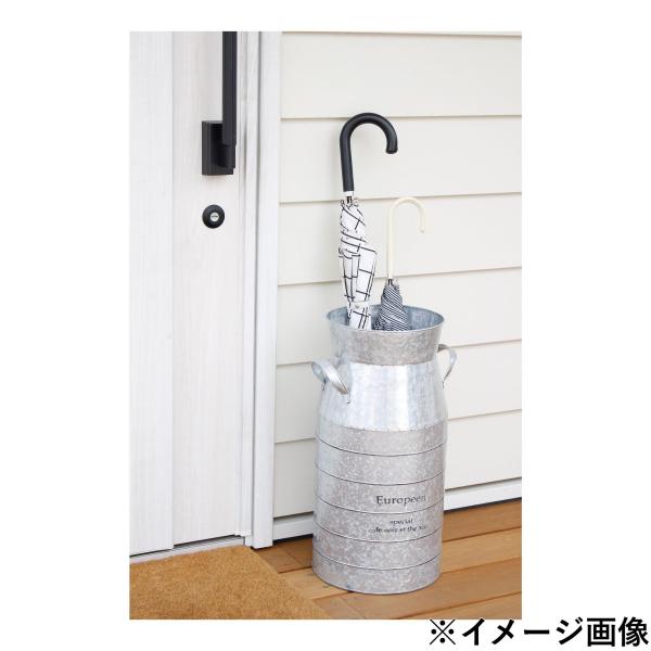 アンティークなデザインがおしゃれな、ミルクポット型の傘立てです。