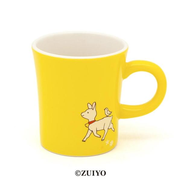 ぽてっとした素朴な形が「アルプスの少女ハイジ」の世界観にピッタリのマグカップ。暖かな日差しのような黄色いマグカップです。お花が咲く暖かな日差しの中を、真っ白なユキちゃんが、楽しそうにお散歩している様子が映えるデザインです。