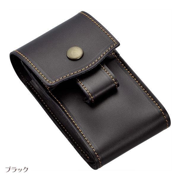 タバコとZIPPOが収納できるタバコケースです。性別、年齢を問わず使えるので、プレゼントにもオススメです!背面には『PENGUIN　JAPAN』の刻印入り!