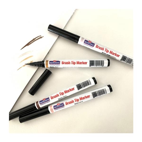 ●油性着色剤●染料タイプの筆ペンです。先端が非常に細く、太い線から極細の線まで描くことができますので下地の色〜木目までしっかり再現することができます。また、着色後塗装してもにじまないのも特長です。緻密な木目を再現したい時や、染料仕上げの家具...