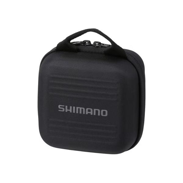 リールをしっかり保護するセミハードタイプのリールガード遠征時にリールを安心して運びたいアングラー向けに、セミハード成型のリールガードが新登場しました。クロロプレンタイプにはない、優れたリール保護性能で、安心して運搬できます。内部では、リール...